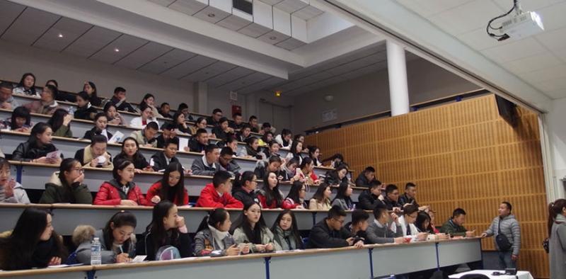 Des étudiants chinois chez Camas - Camas Formation